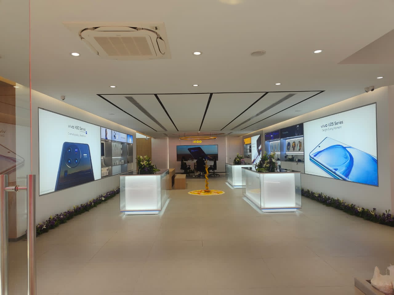 Sneak peek of the iQOO Flagship Store with VIVO