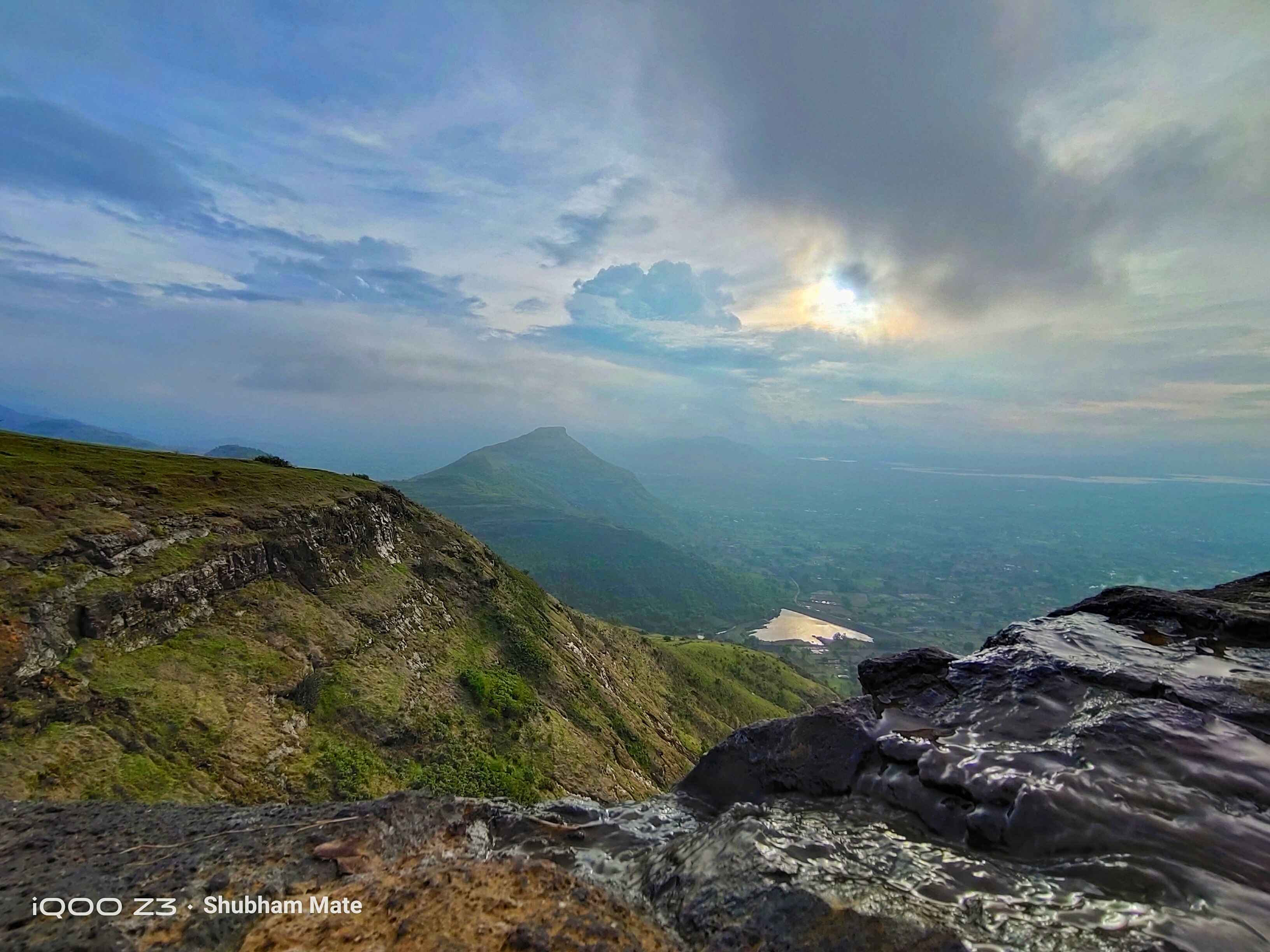#ShotOniQOO | Monsoon Photography | Rainy Days, Stunning Shots!