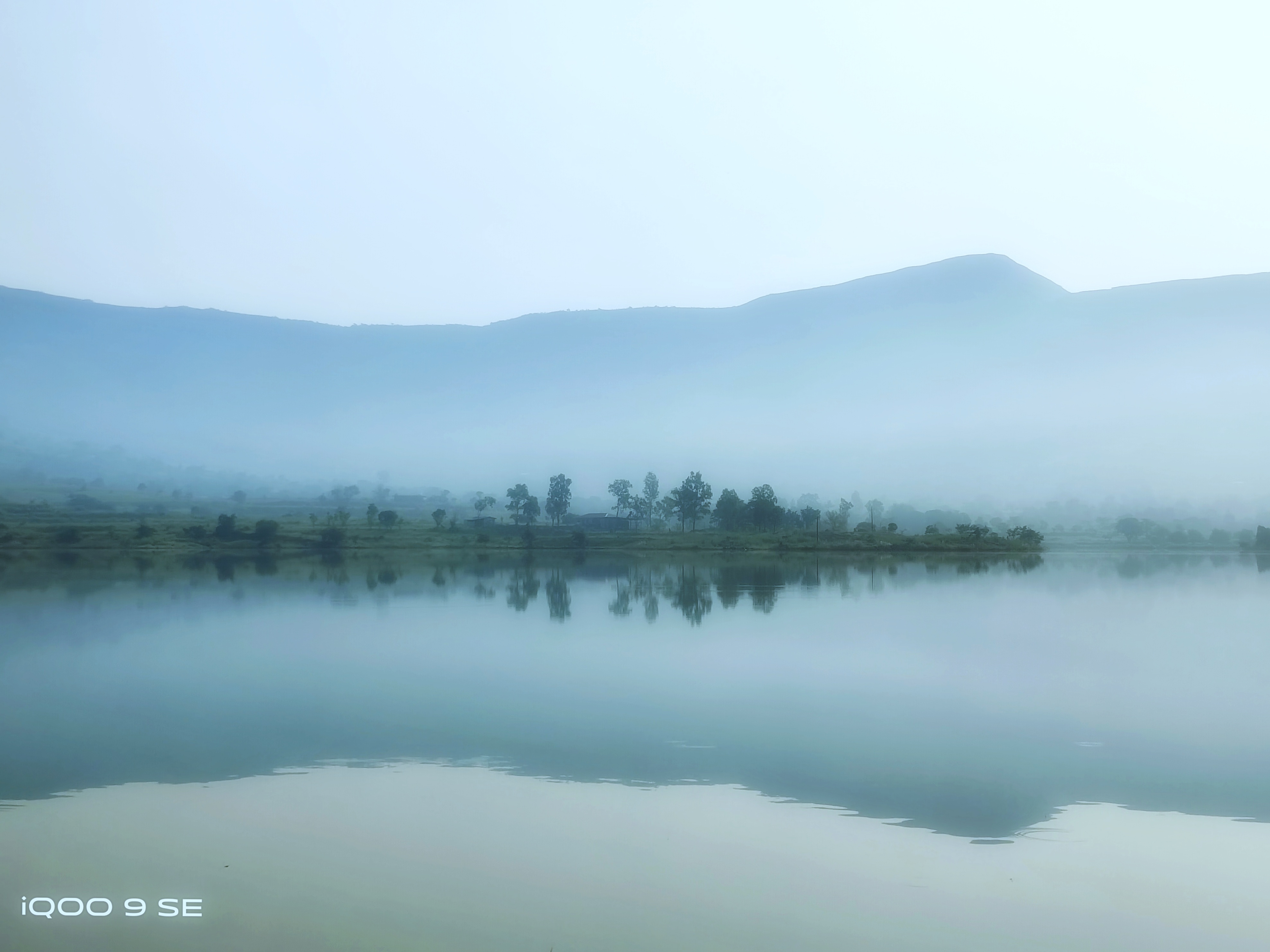 #ShotOniQOO | Winter Whispers | Foggy Reflection