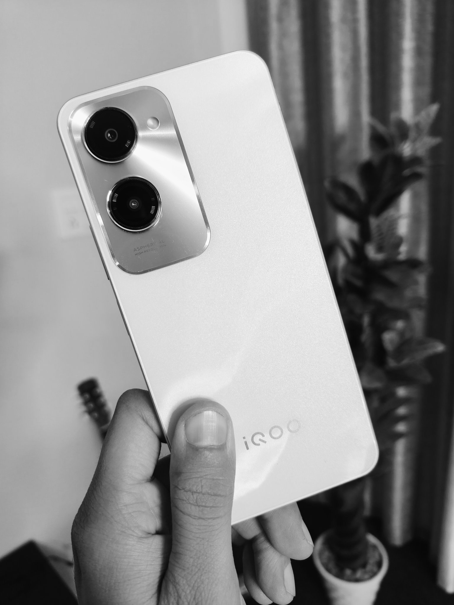 iQOO Z9 Lite 5G First Look | Fully Loaded Smartphone