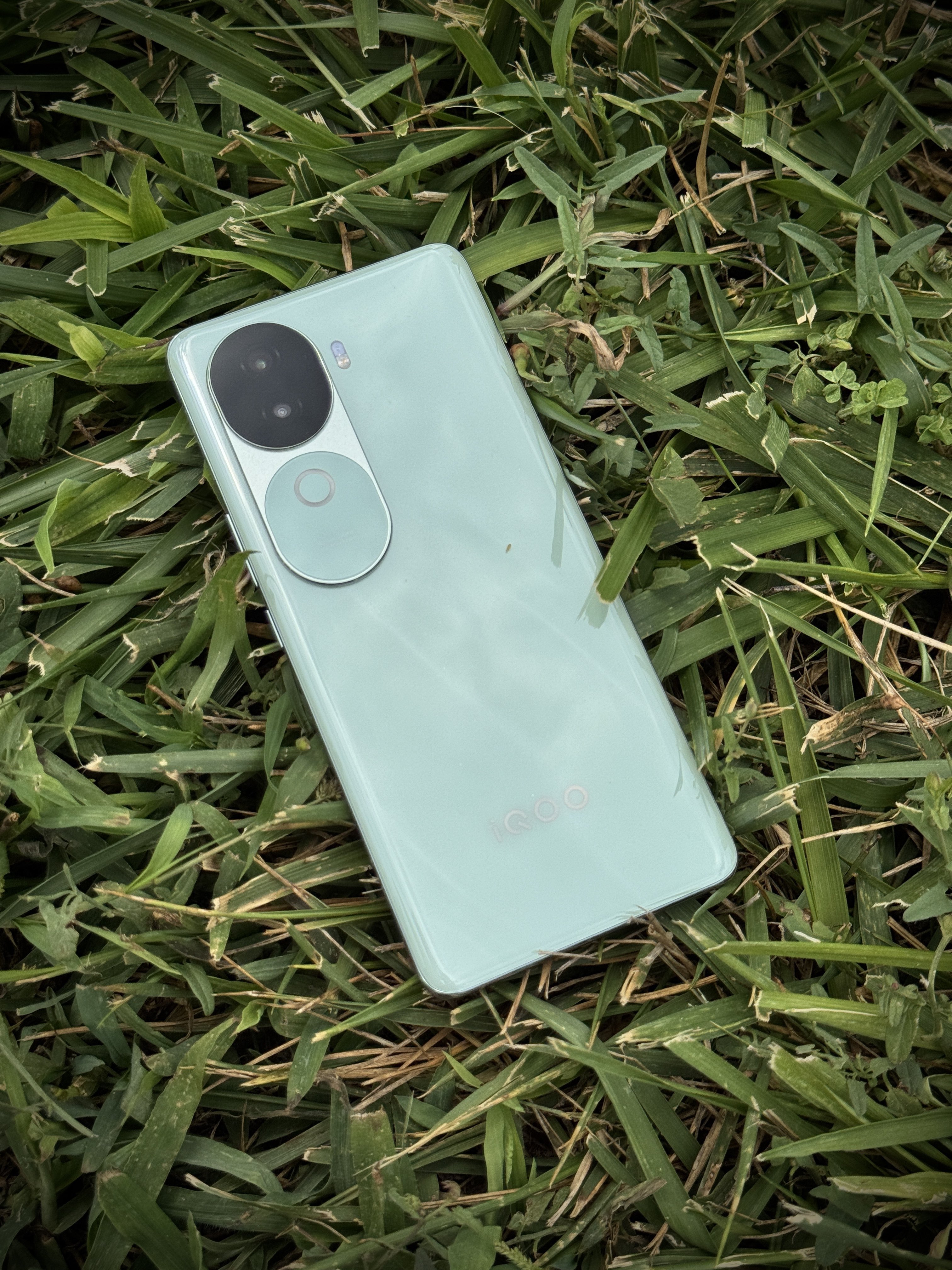 iQOO Z9s Series First Look Details