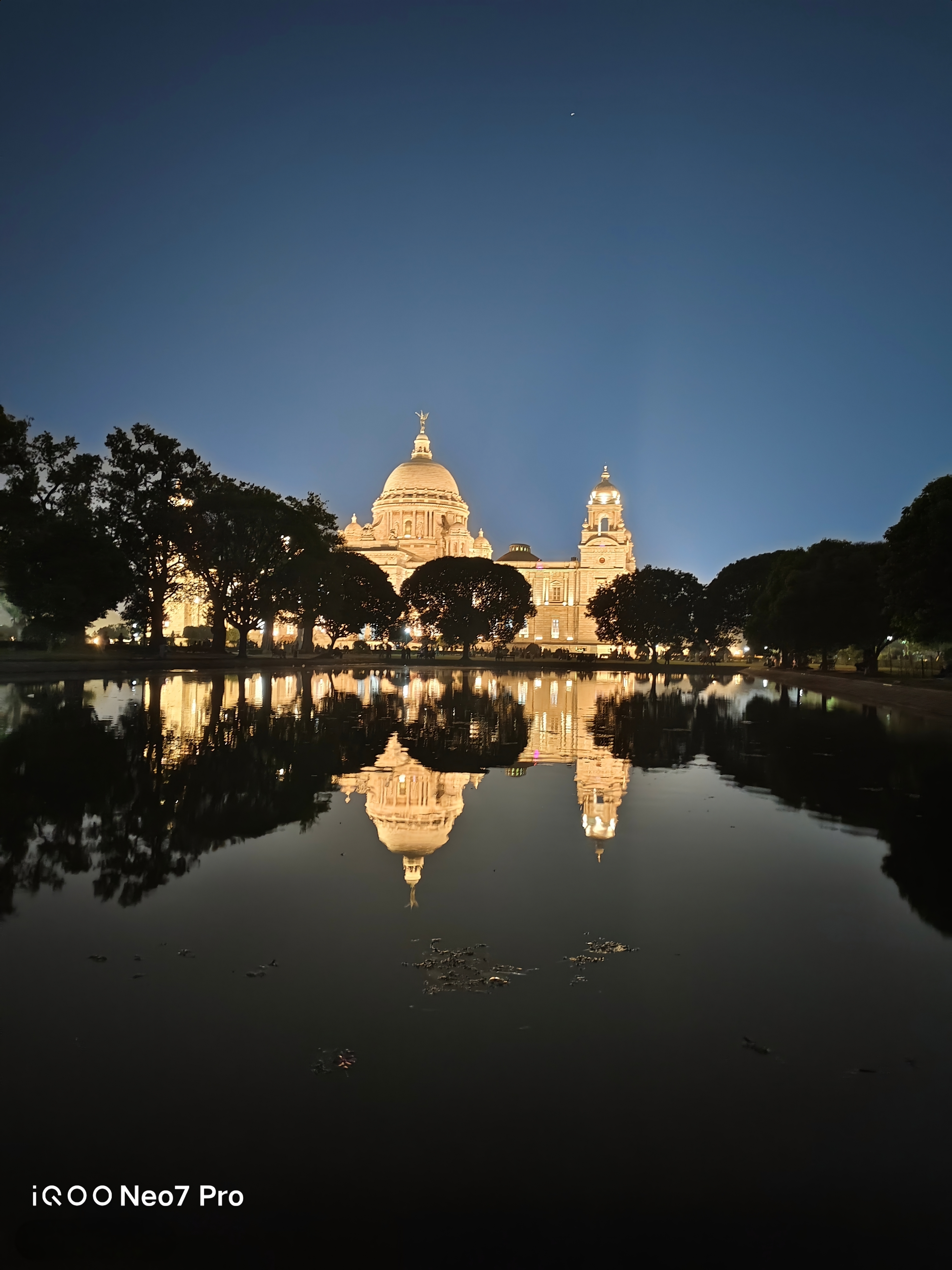 Victoria Memorial: Night Photography