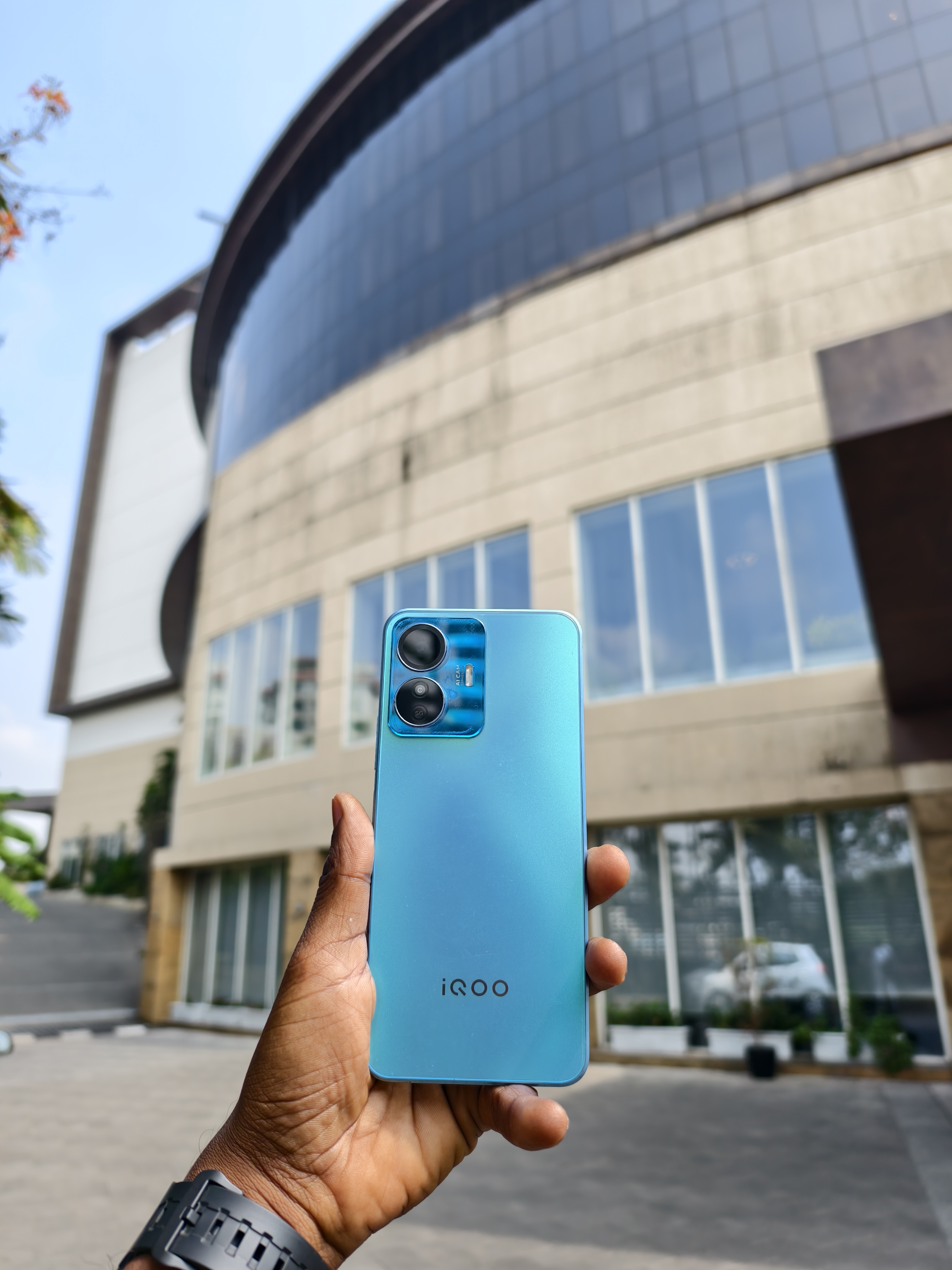 iQOO Neo 10R Sneak Peek: A Day of Gaming & Innovation