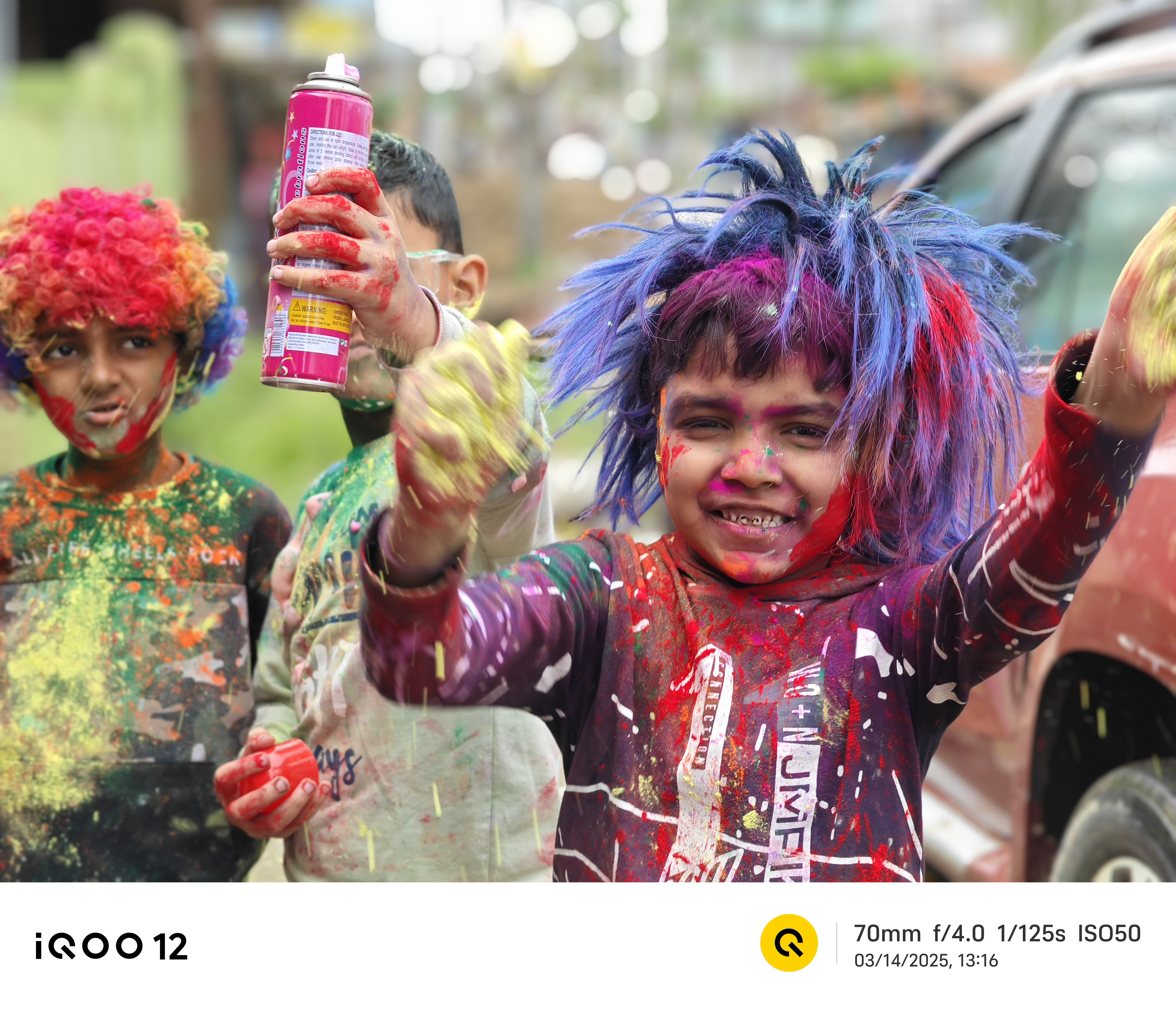 ShotOniQOO | Holi Photography
