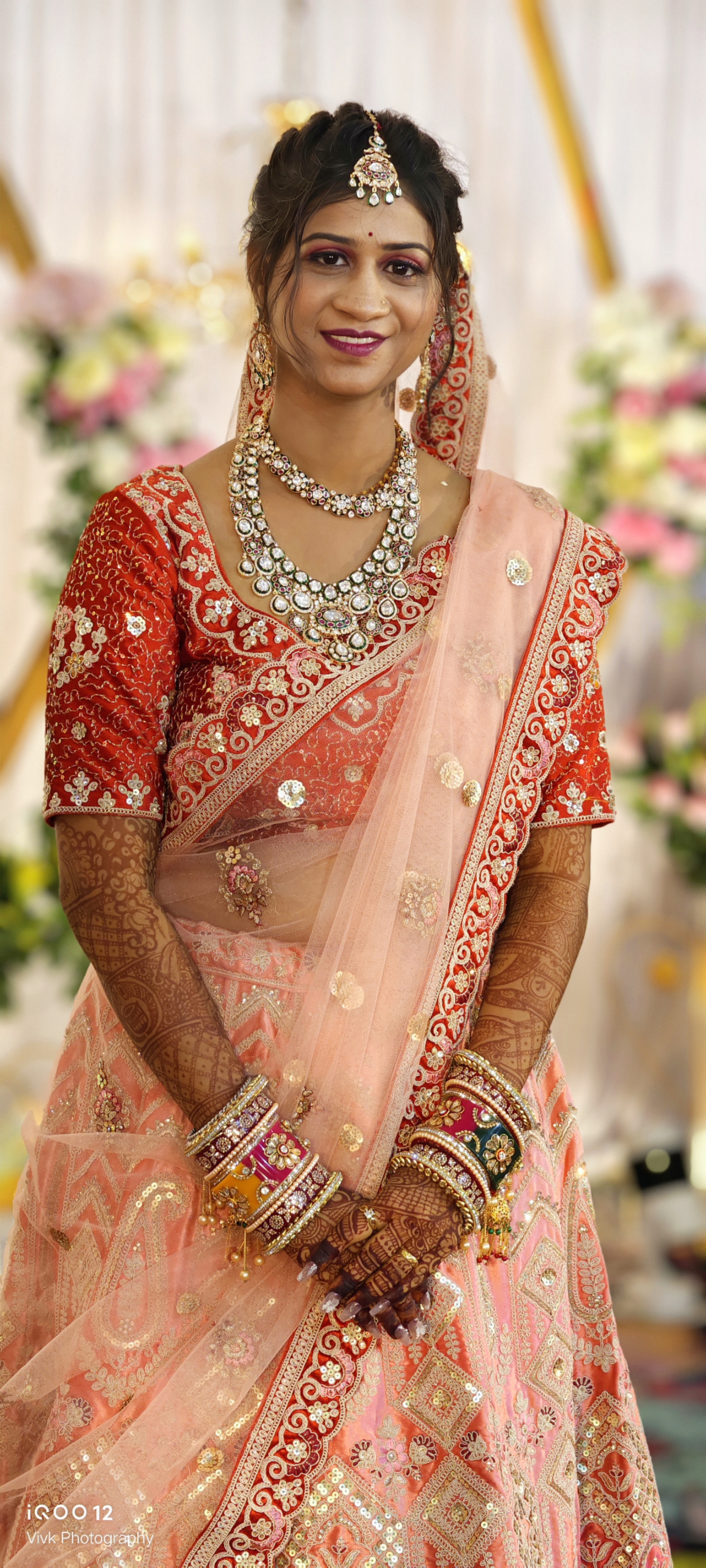 #ShotOniQOO | Portrait Photography