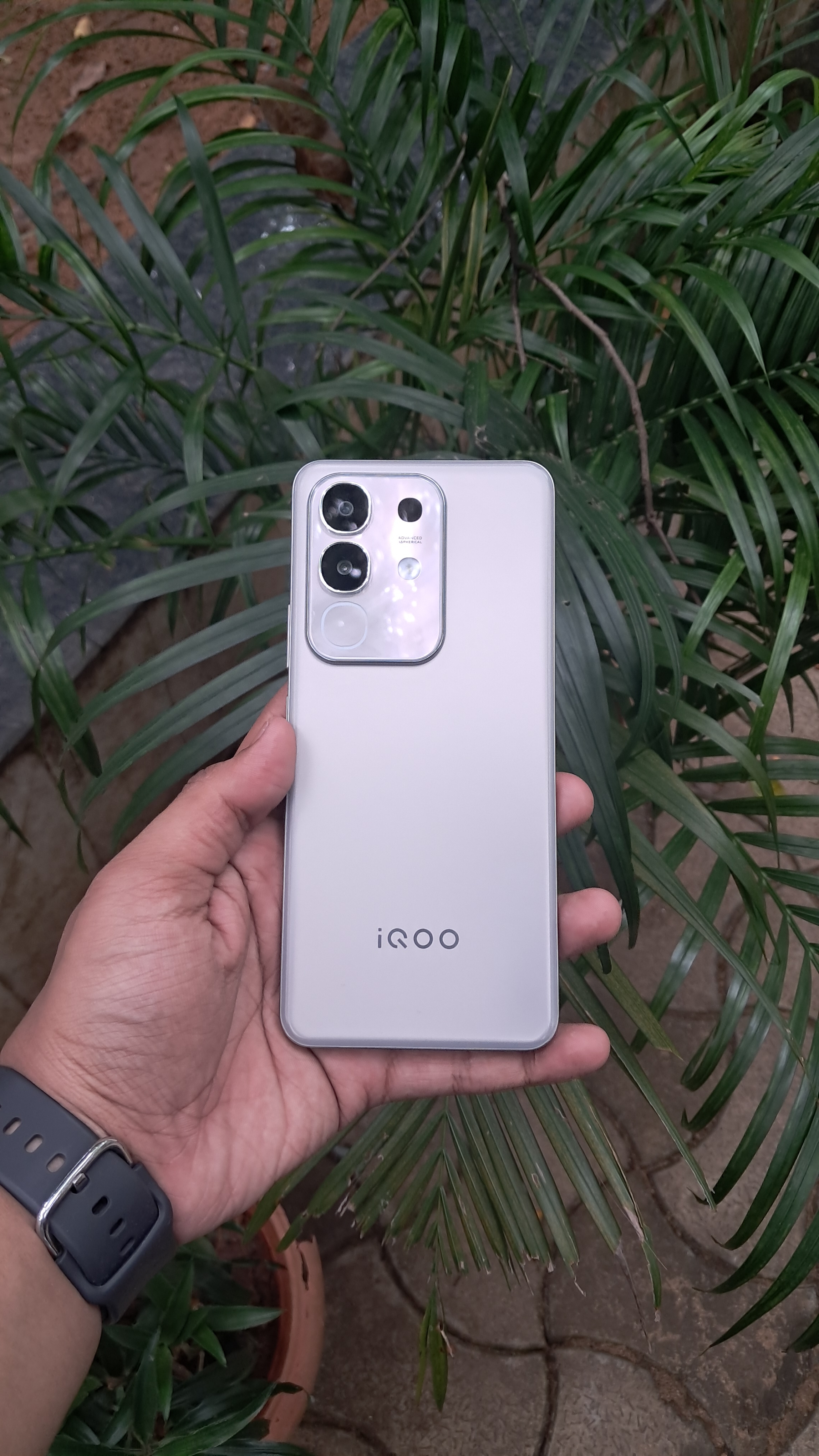 iQOO Z10x – My First-Hand Impressions of a Balanced Performer