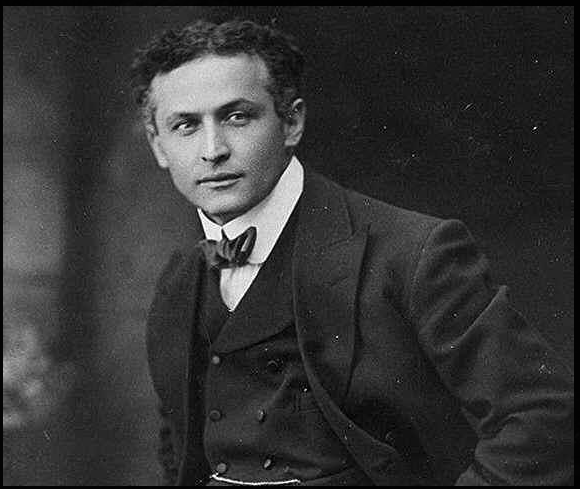 🔗🗝️ The King of Escapes – Harry Houdini