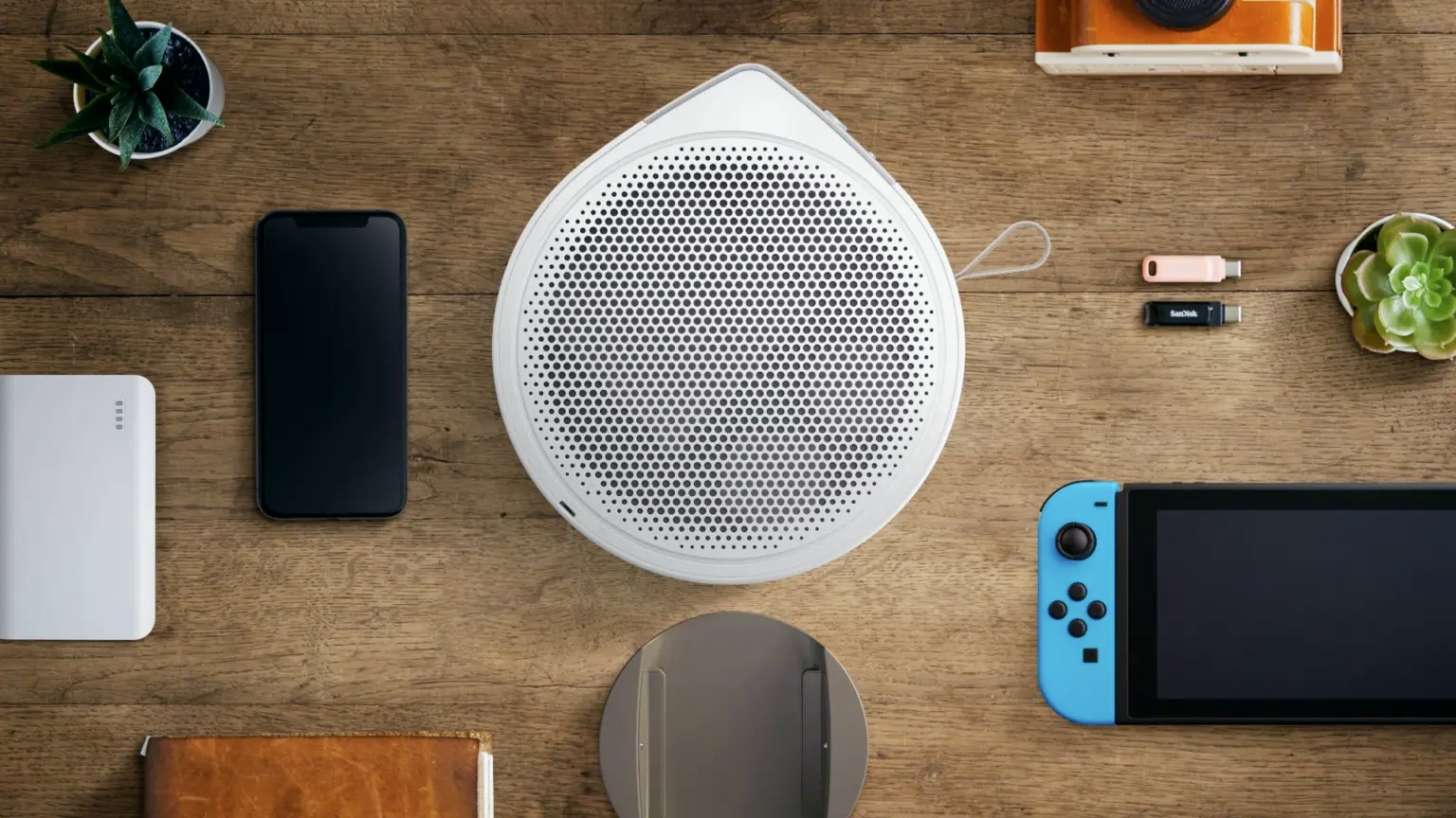 BenQ launches GV32 portable ceiling projector with Google TV HDR10 ...