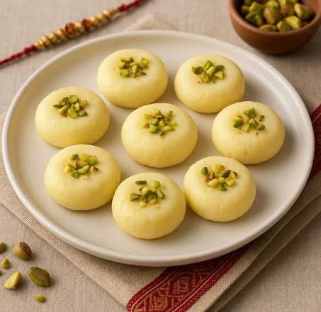 A Taste of Bengal: 10 Traditional Kolkata Sweets for Your Platter.