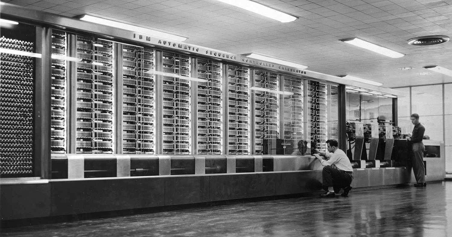 ⚡ Did You Know? — The First Computer Bug Was an Actual Bug 🪲💻
