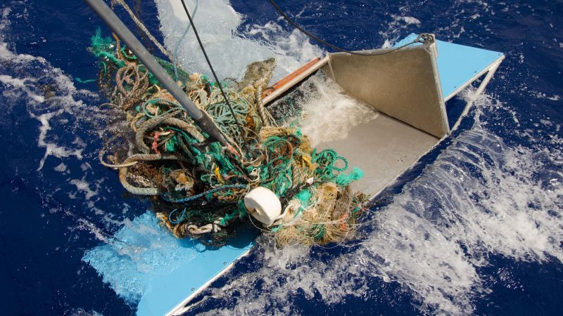 🌊 The Floating Wound of Our Planet — The Great Pacific Garbage Patch 🌀