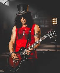 🎸 Slash – The Top-Hat Legend Behind Rock’s Most Iconic Riffs ⚡🔥