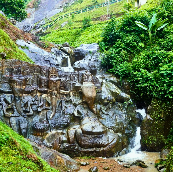 The Lost City of 99,99,999 Gods: India’s Hidden "Angkor Wat"