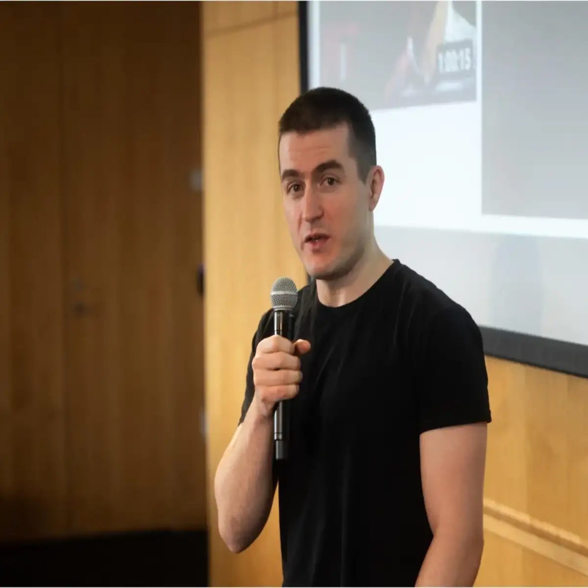 🎧 Lex Fridman: The Researcher Who Turns Conversations Into Global Curiosity