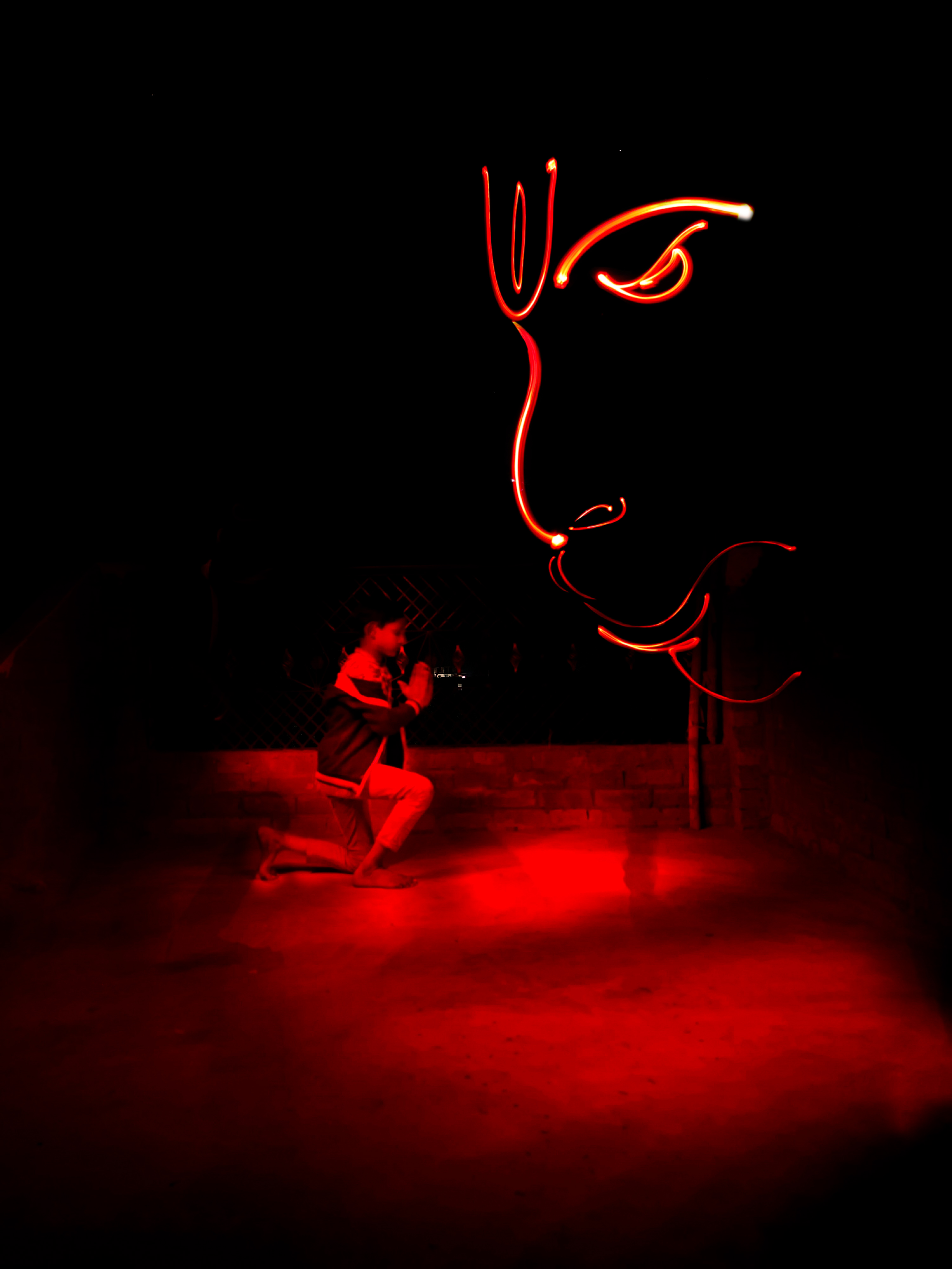 Capturing "Light painting Art" Through the lens of Camera Phone