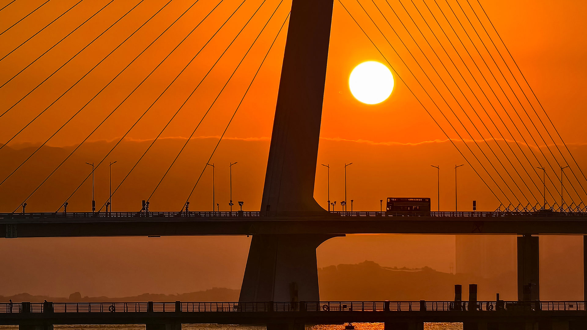 vivo X100 Pro-ZEISS 1-inch Main Camera+vivo V3 Chip | vivo India