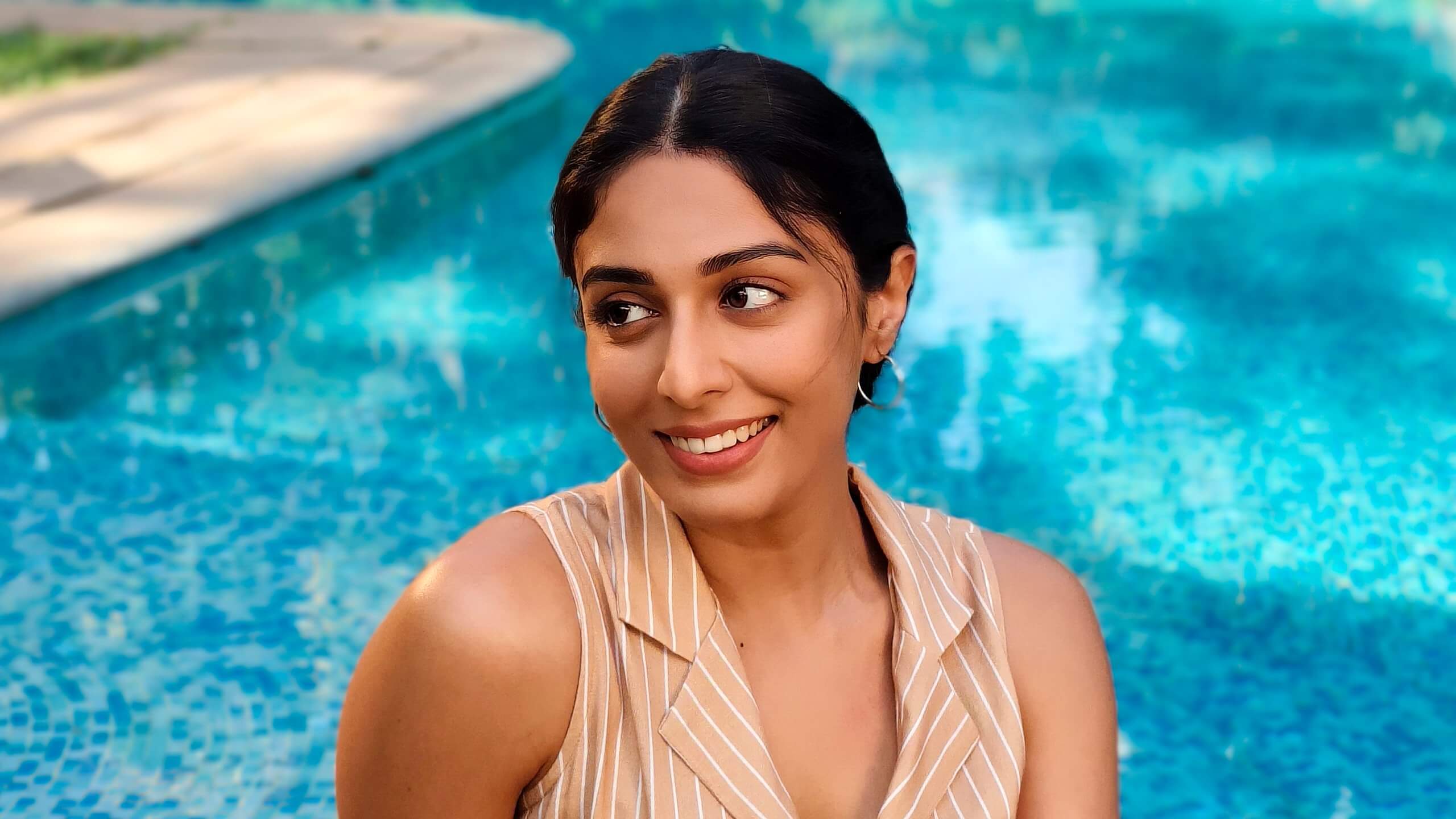 vivo V30e-Aura Light Portrait, Sony IMX 882 Camera | vivo in