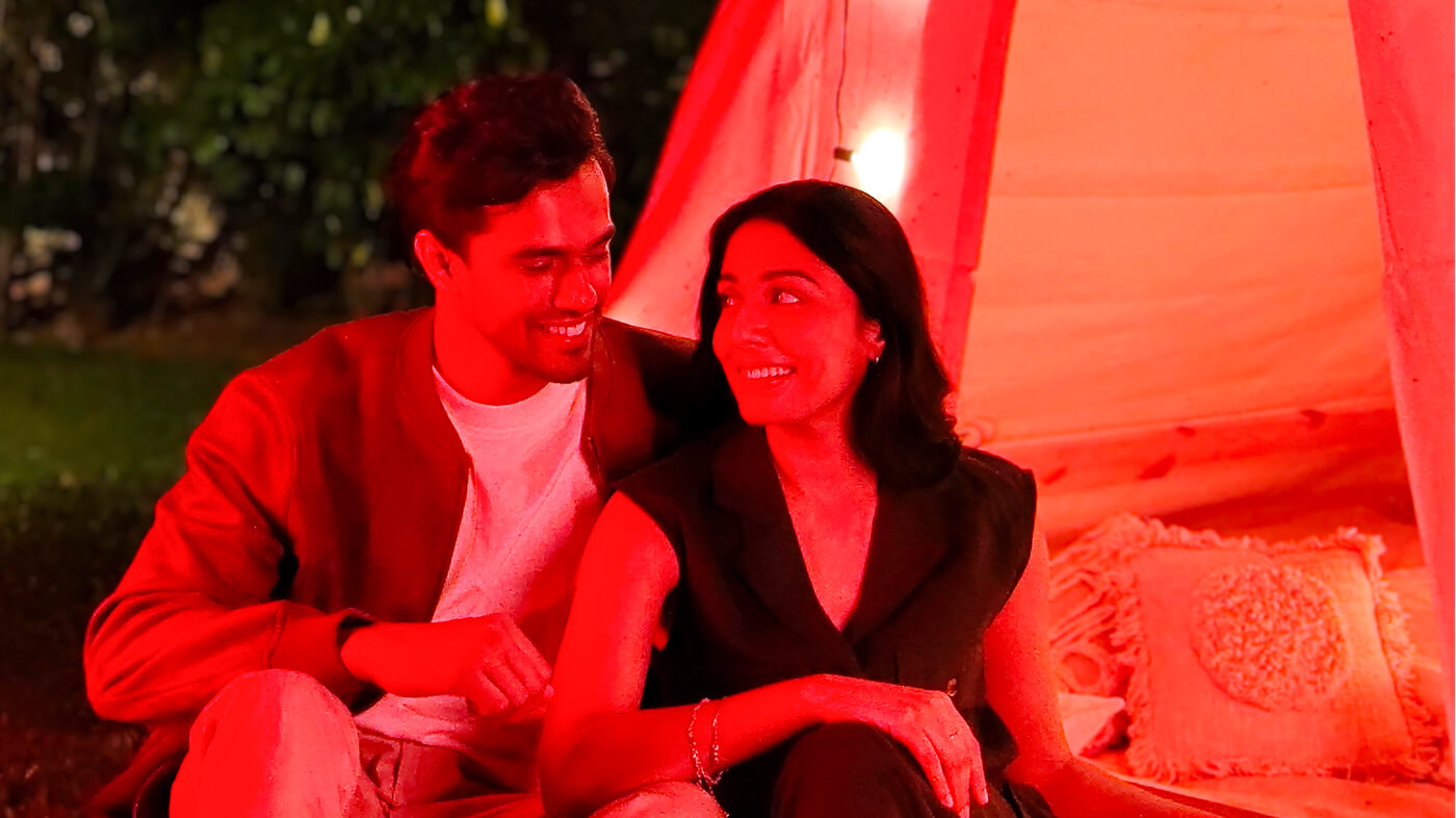 vivo V30e-Aura Light Portrait, Sony IMX 882 Camera | vivo in