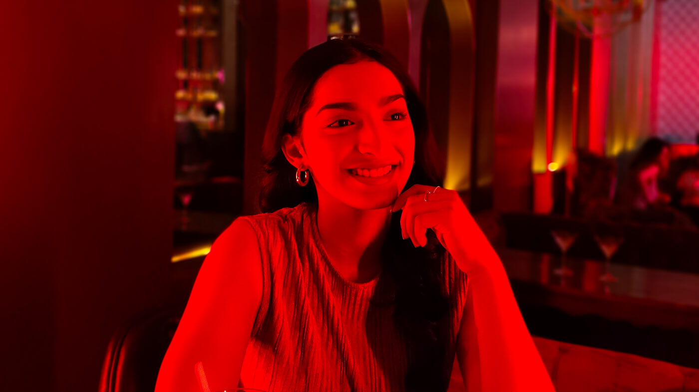 vivo V30e-Aura Light Portrait, Sony IMX 882 Camera | vivo in
